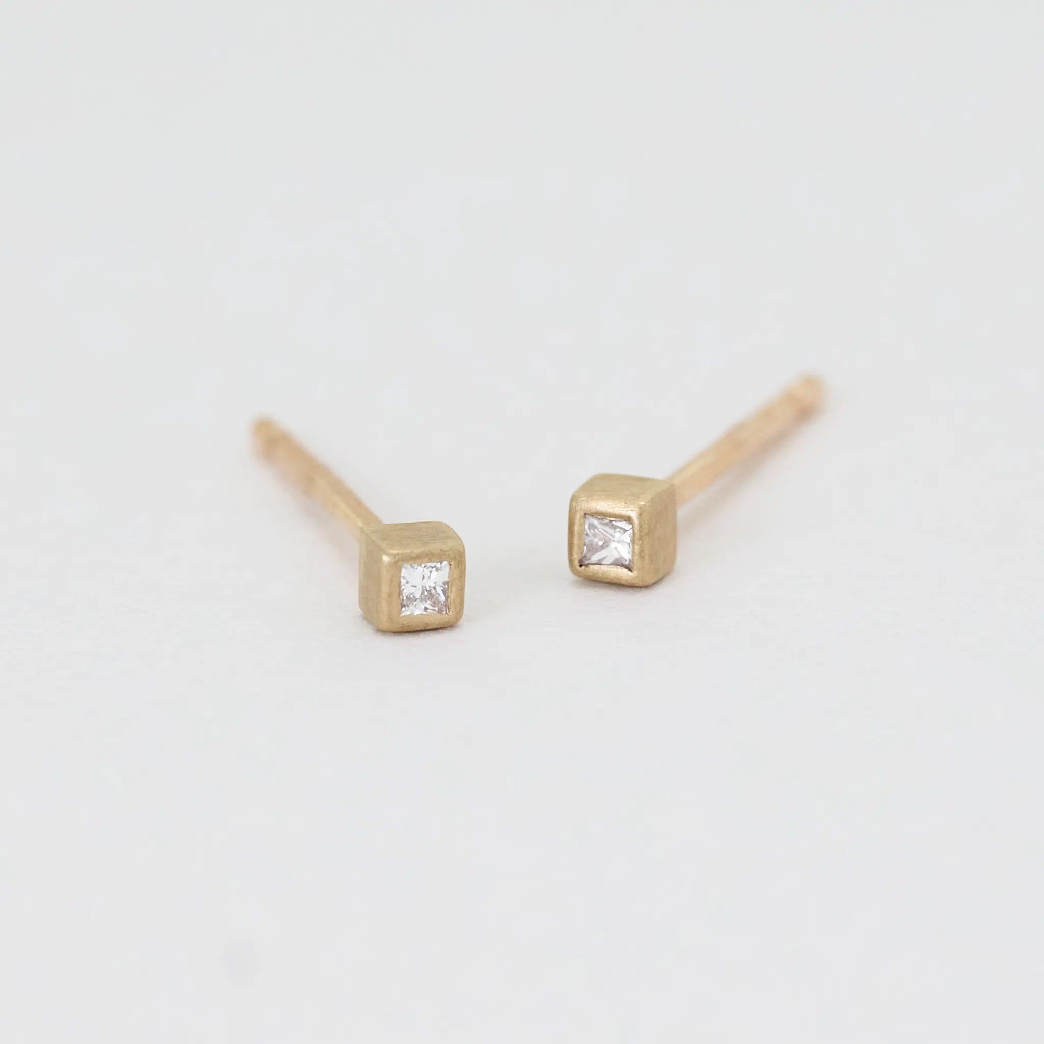 Princesscut Diamond Pierce｜K10YG/K18YG｜cobaco